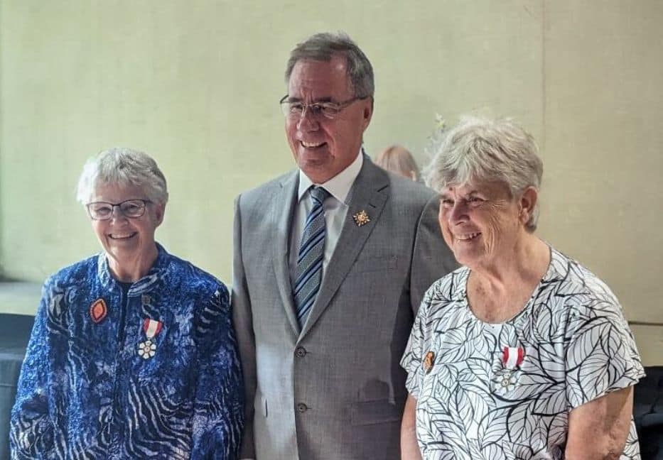 Two sisters become Members of the Order of Canada - Notre Dame de Sion